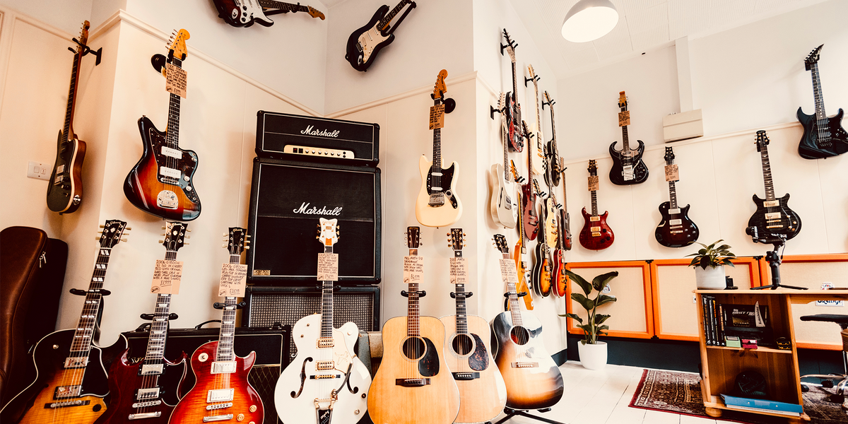 Pre-Owned, Used and Second Hand Guitars for sale | Guitarbitz Music Store